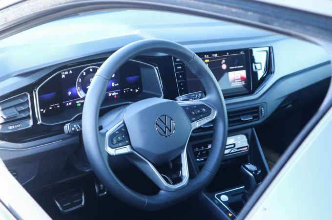 Volkswagen Taigo R-Line | Autobedrijf Tjeerdsma